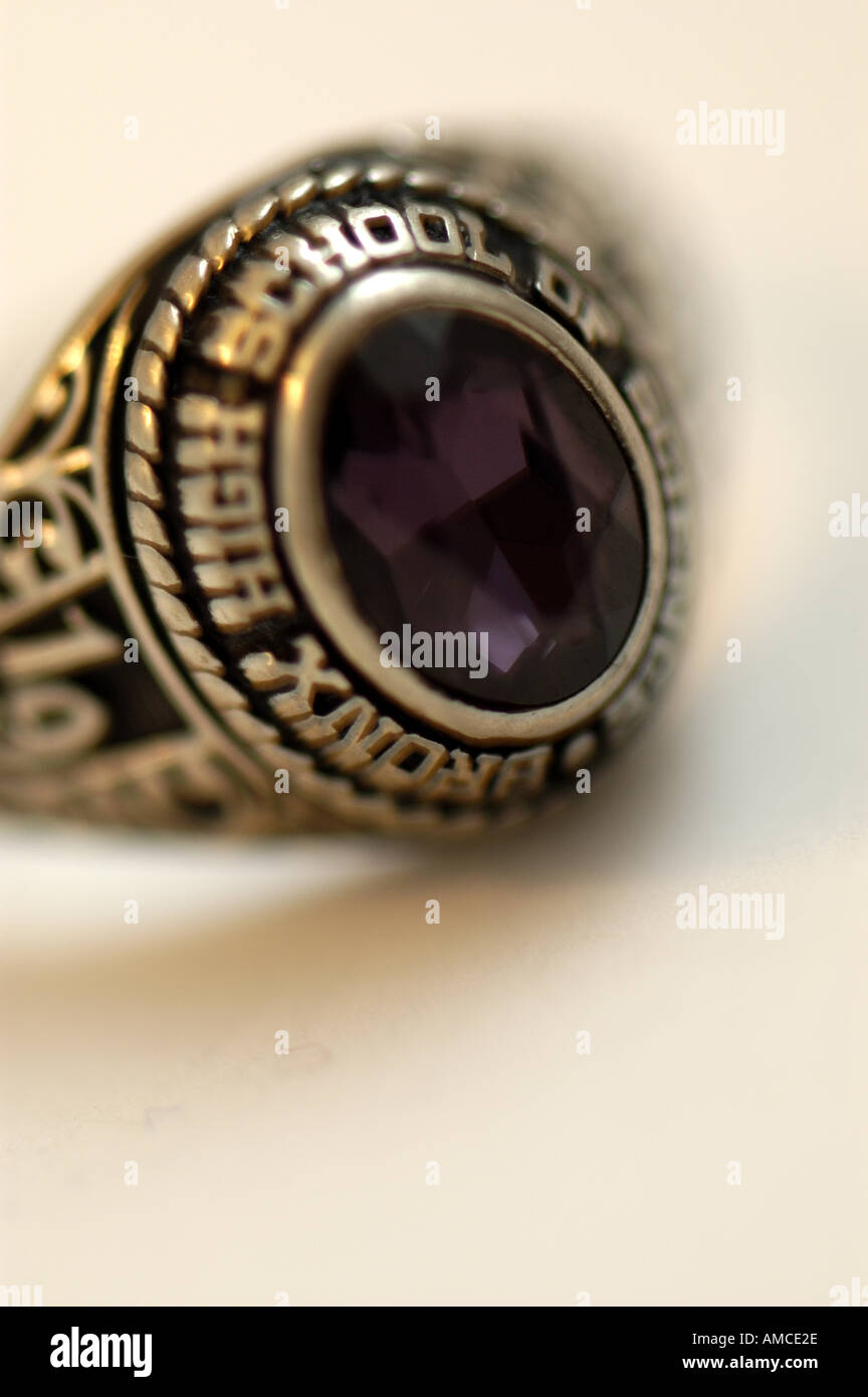 Class school ring hi-res stock photography and images - Alamy