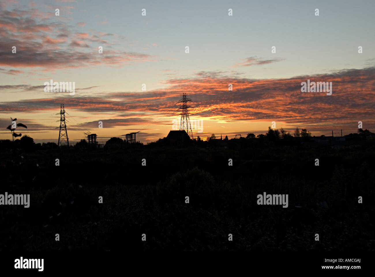 Pylon electric cable distribution birmingham electricity hi-res stock ...