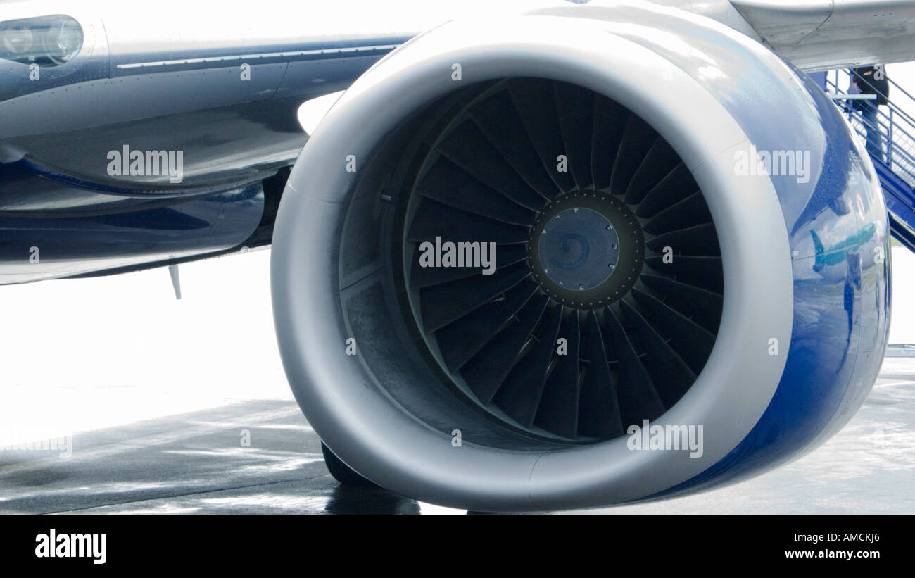 jet engine on the underside of aircraft wing Stock Photo - Alamy