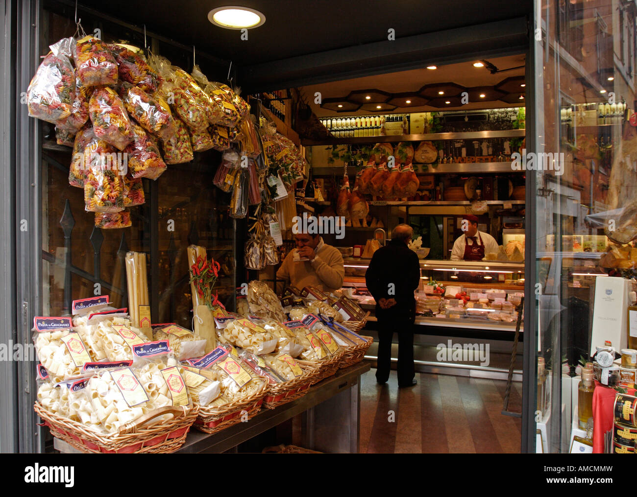 Deli rome hi-res stock photography and images - Alamy
