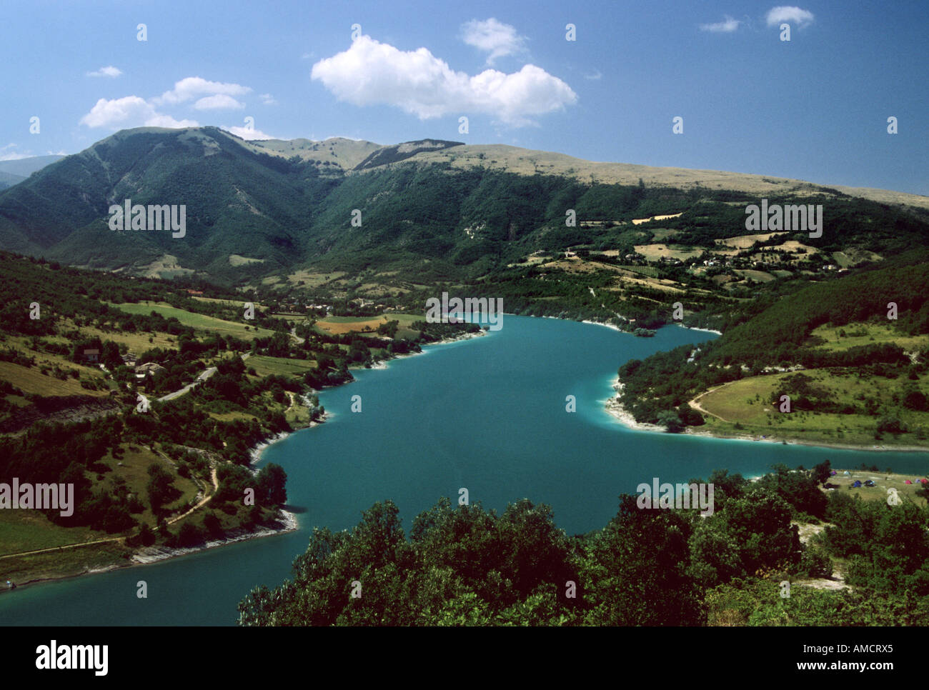 Lago Fiastra Italia High Resolution Stock Photography and Images - Alamy