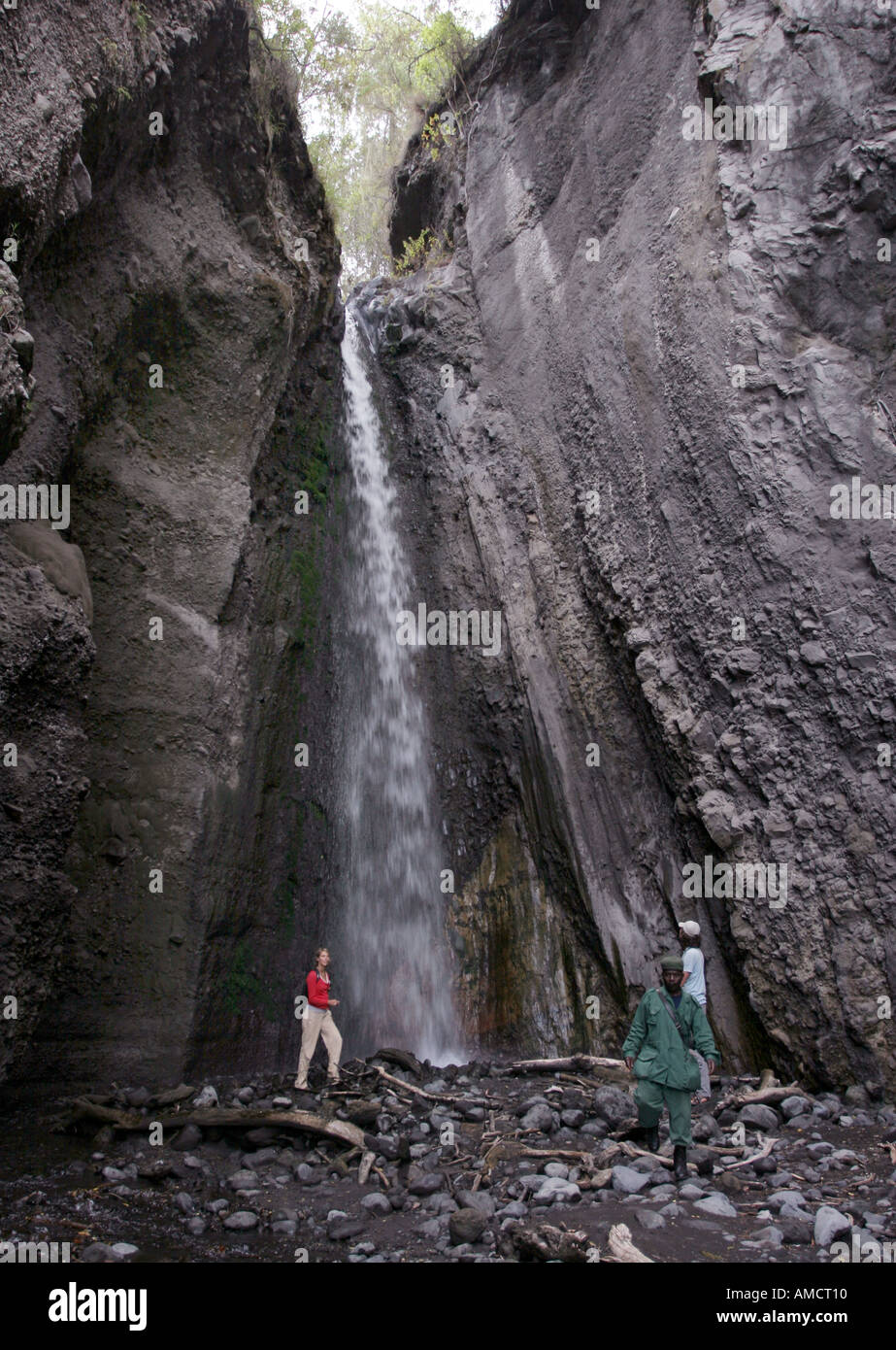 Waterfall arusha national park hi-res stock photography and images - Alamy