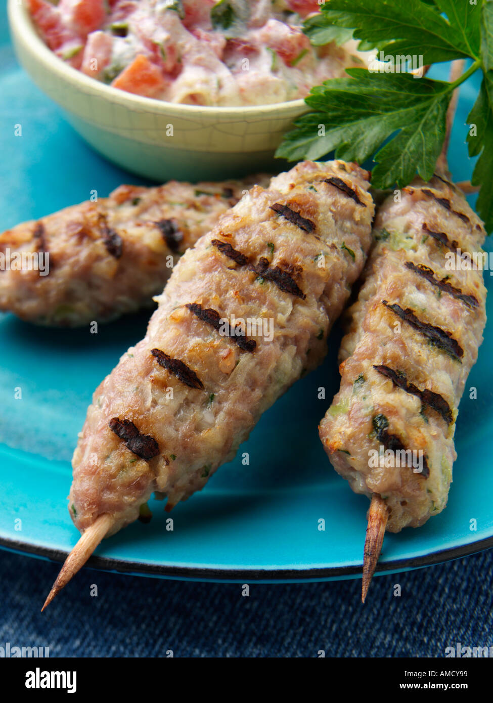 Individual barbecued chicken kebabs hi-res stock photography and images ...
