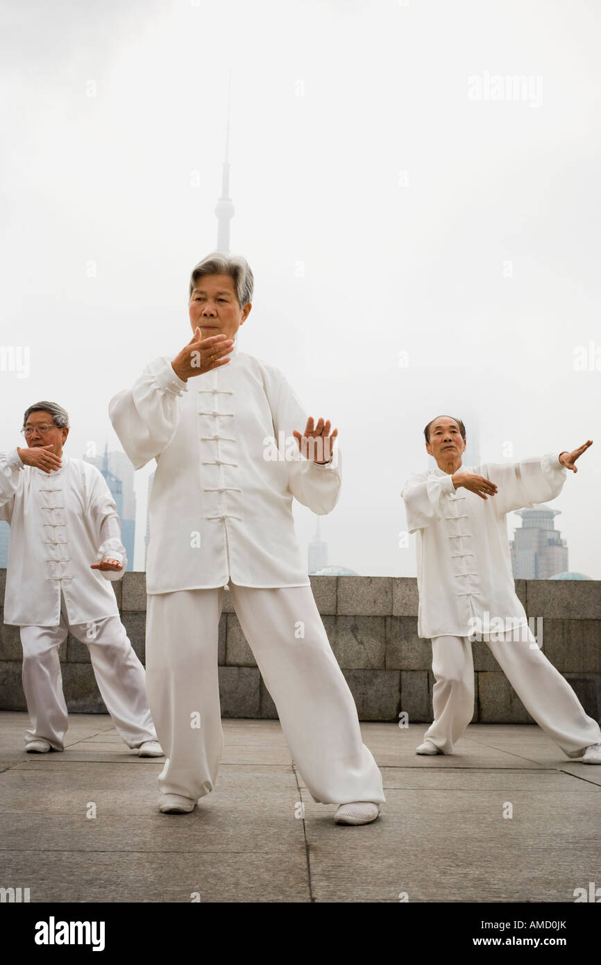 Group people doing tai chi hi-res stock photography and images - Alamy