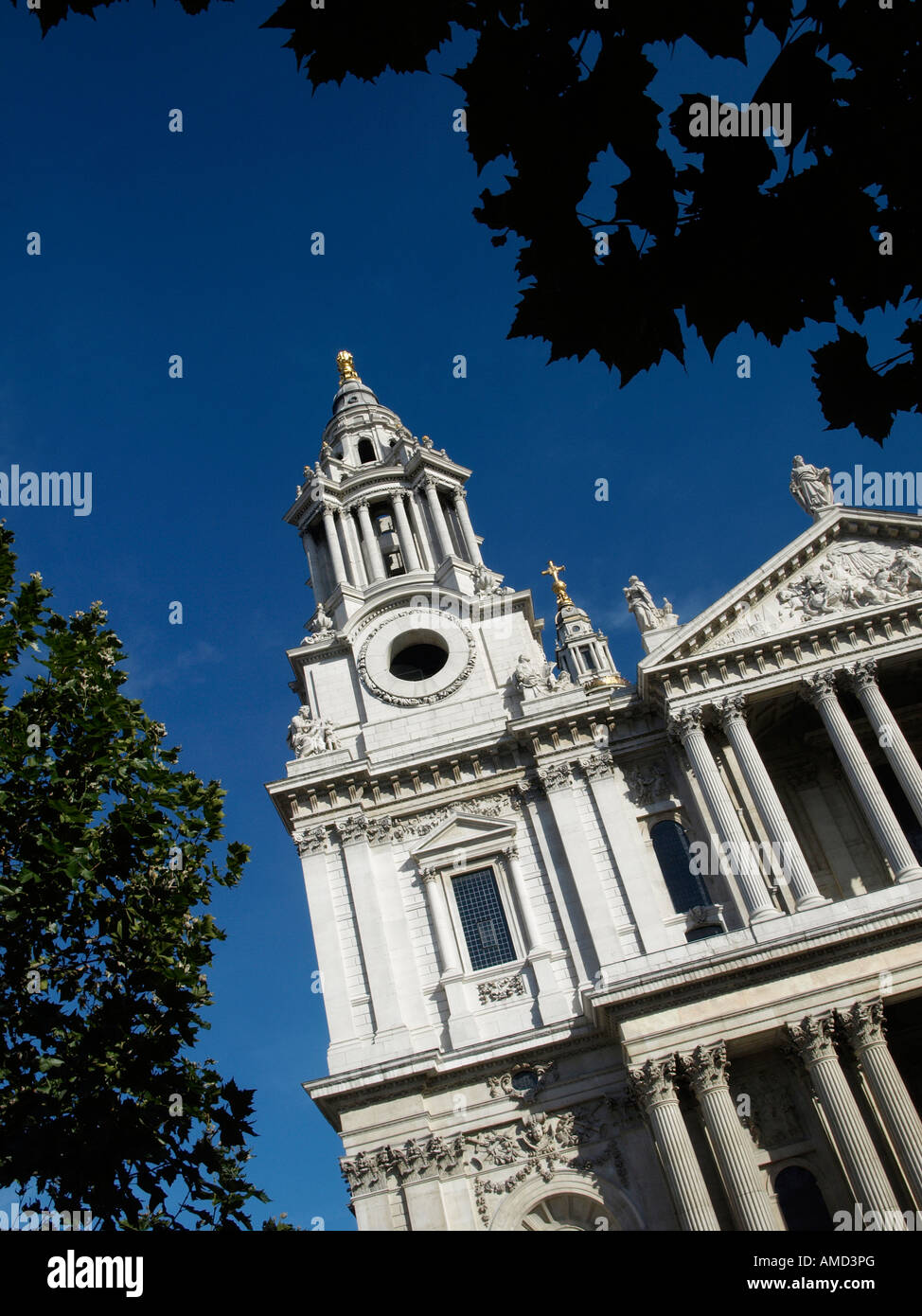 Abstract view of st pauls cathedral hi-res stock photography and images ...