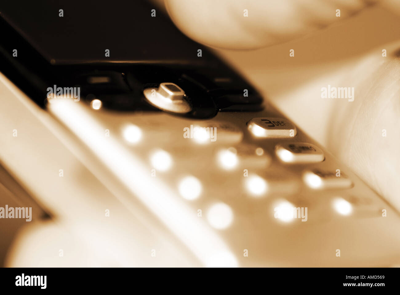 Hand holding moblie phone 1 Stock Photo - Alamy