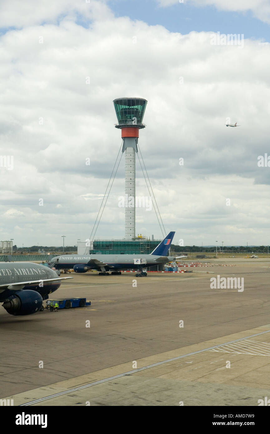 Air traffic control tower heathrow hi-res stock photography and images ...