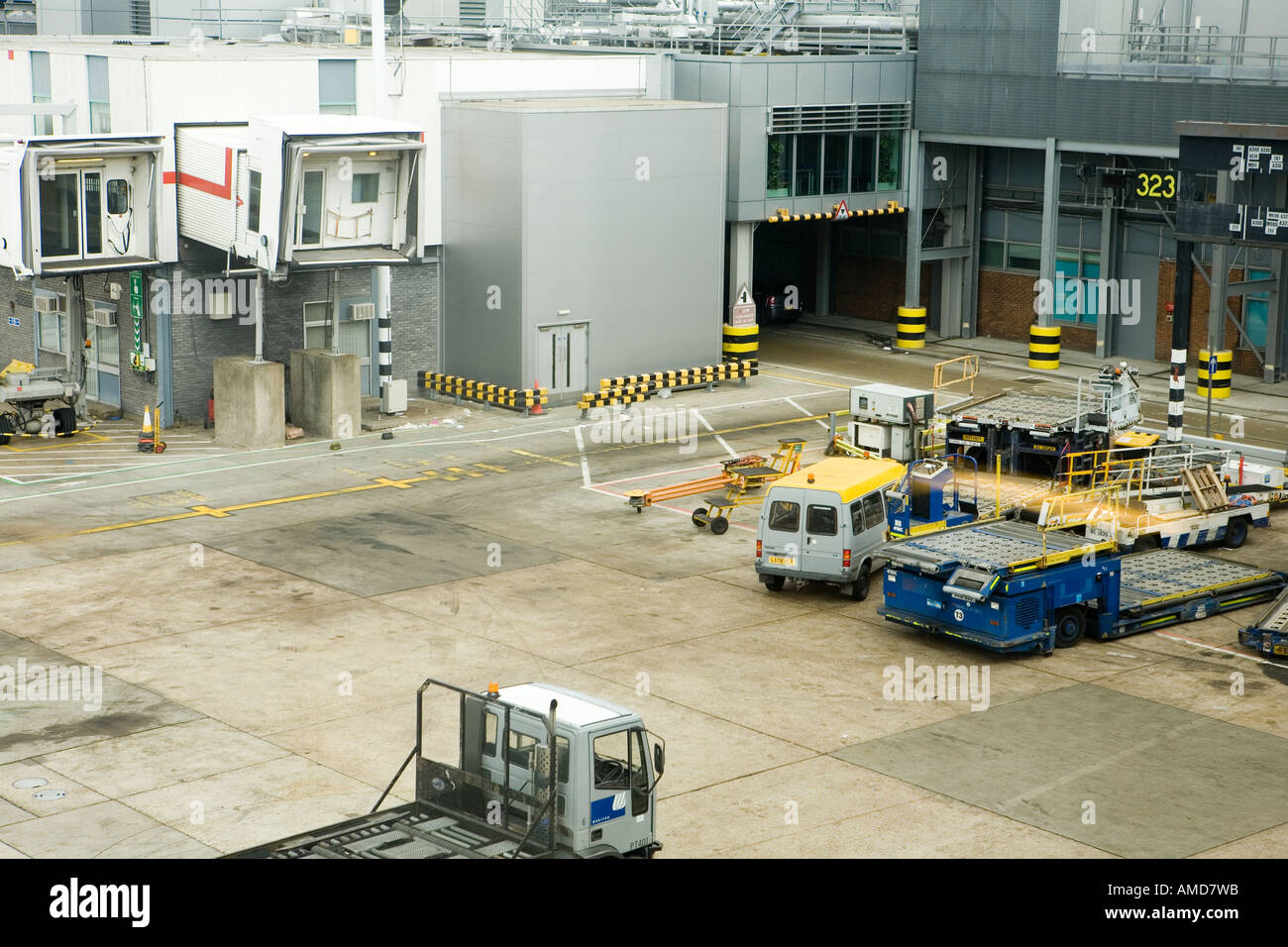 Loading area of Heathrow Airport in London Stock Photo - Alamy