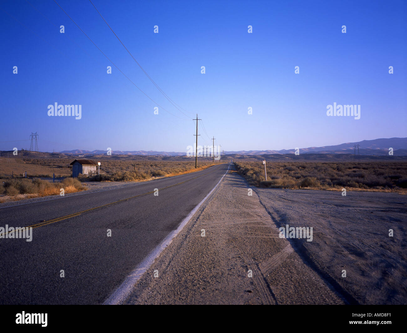 Desert highway in California USA Stock Photo - Alamy