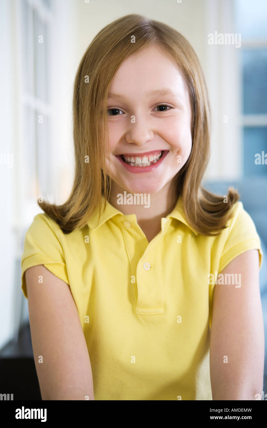 Portrait of a girl smiling Stock Photo - Alamy