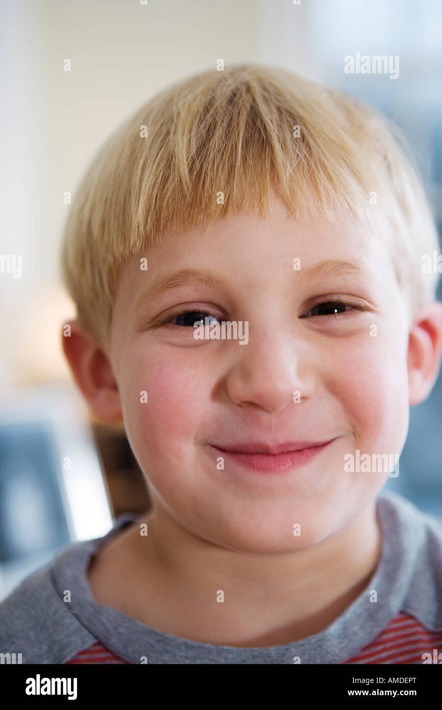 Portrait of a boy smiling Stock Photo - Alamy