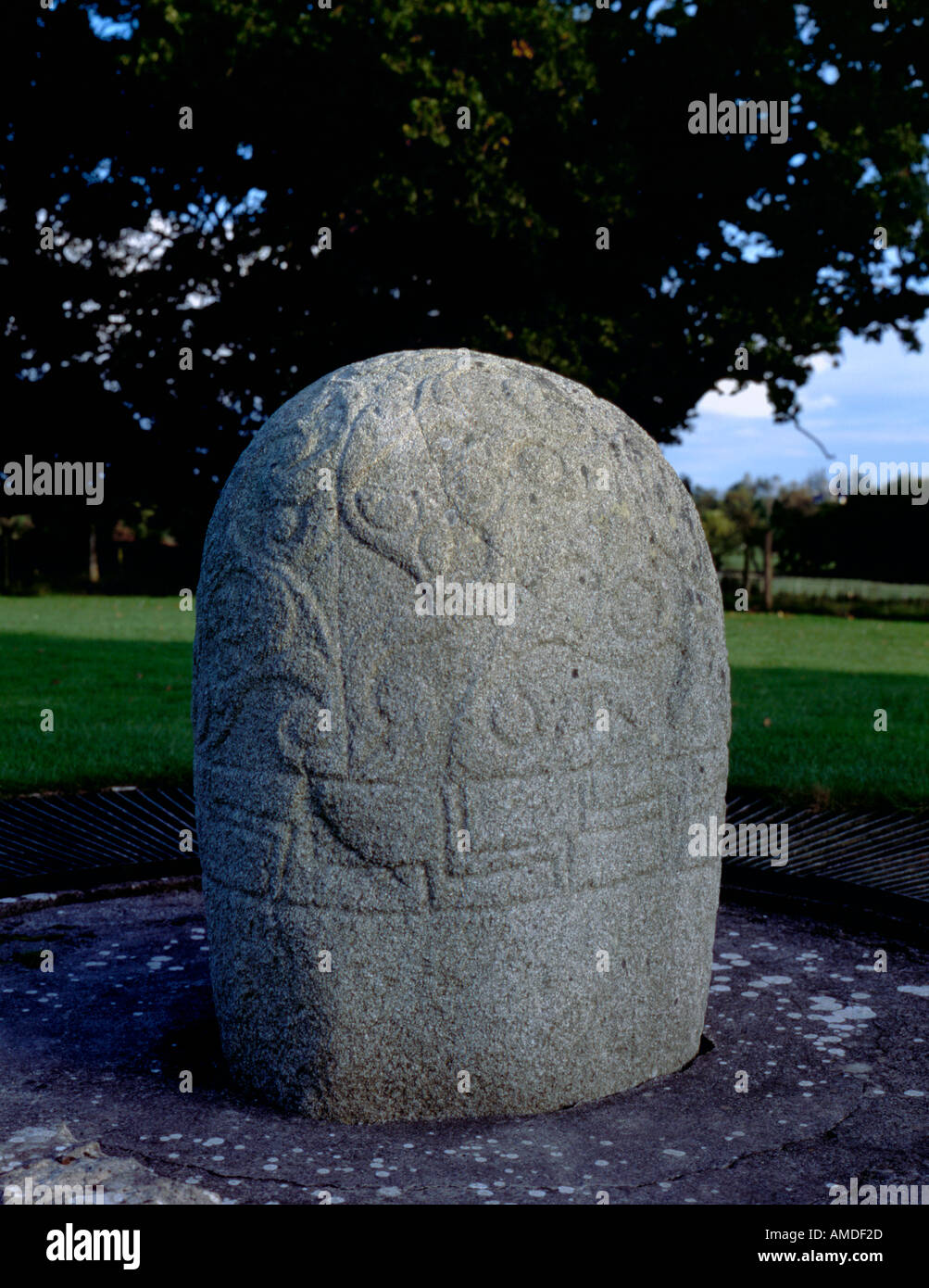 The turoe stone hi-res stock photography and images - Alamy