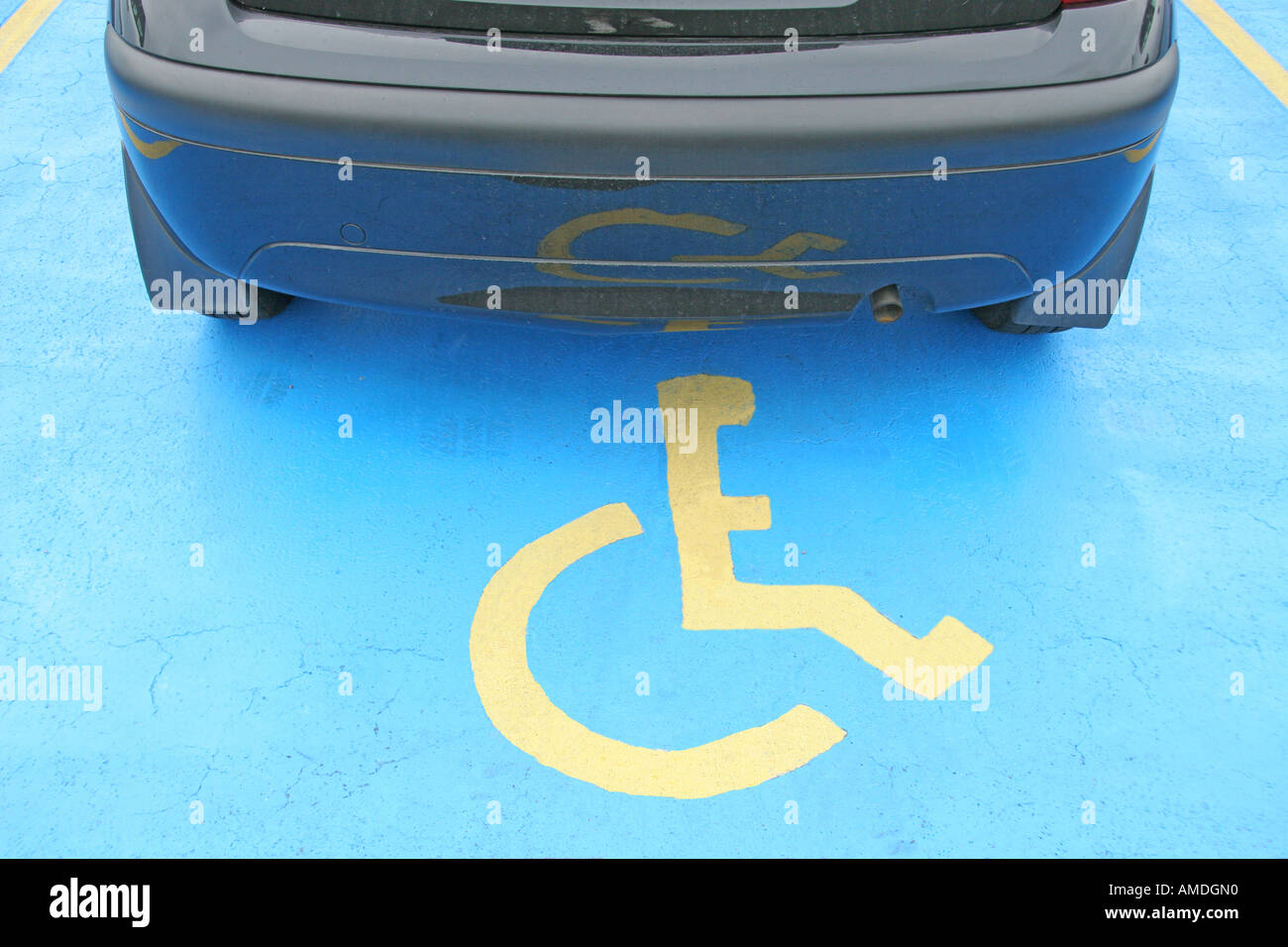 Limited mobility parking hi-res stock photography and images - Alamy