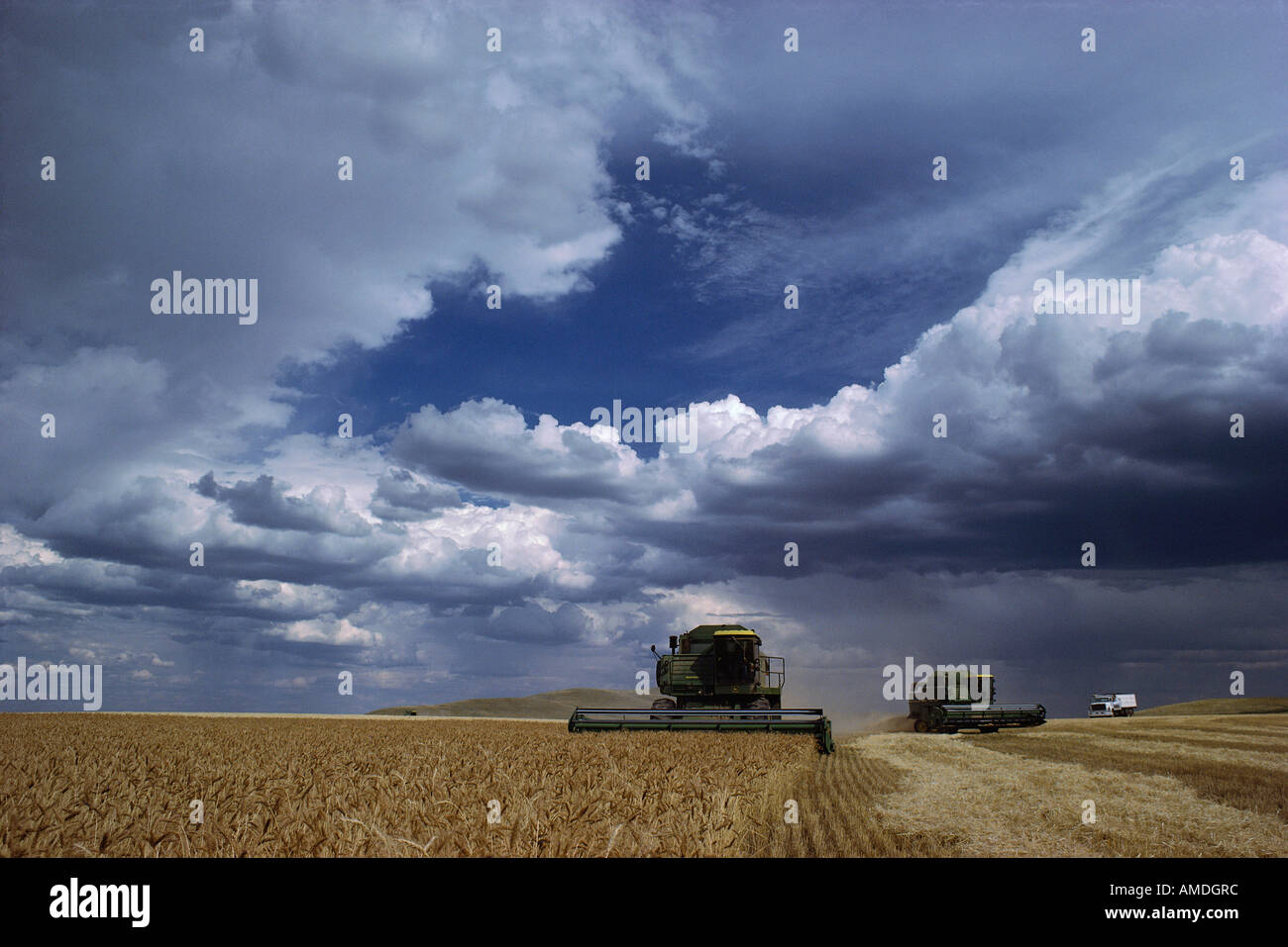 Prairie farm hi-res stock photography and images - Alamy