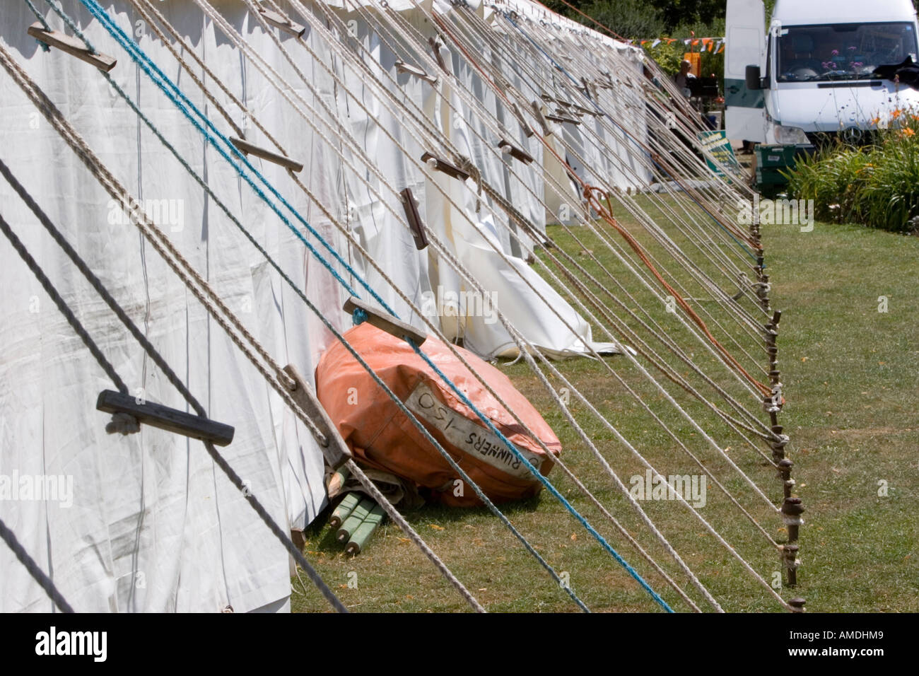 Guy line ropes hi-res stock photography and images - Alamy