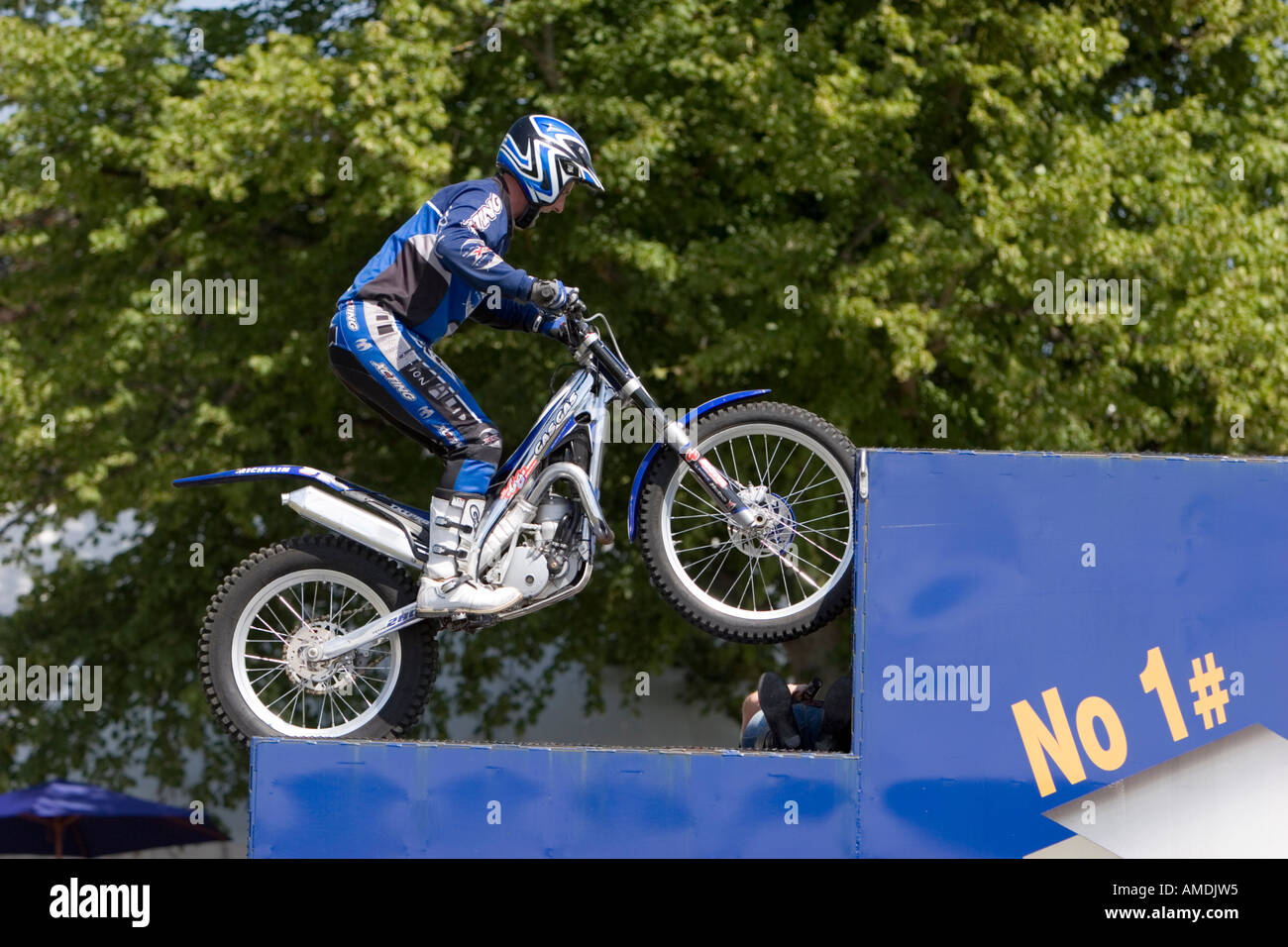 English Stunt Riders High Resolution Stock Photography and Images - Alamy