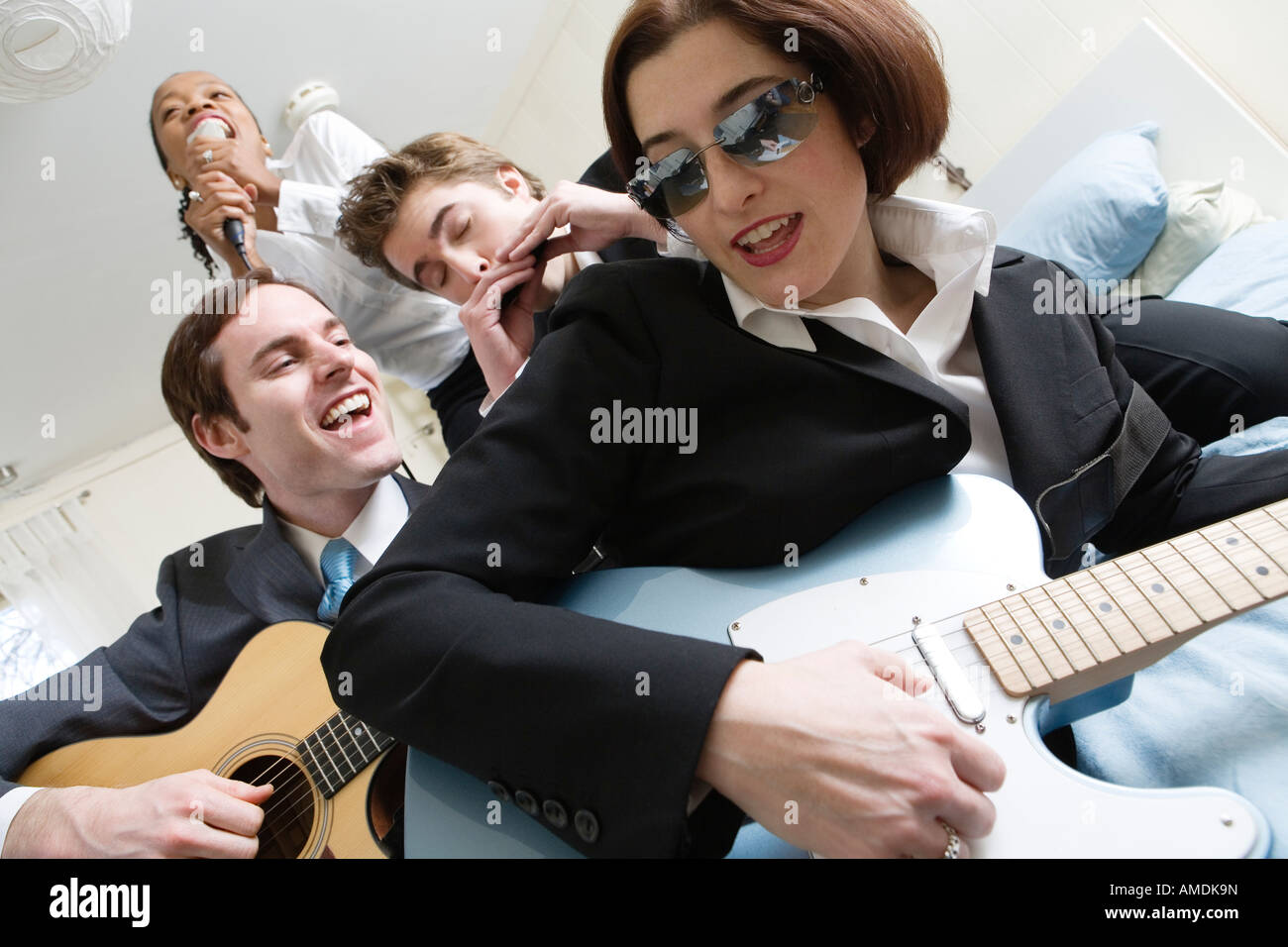 African american guitarists hi-res stock photography and images - Alamy