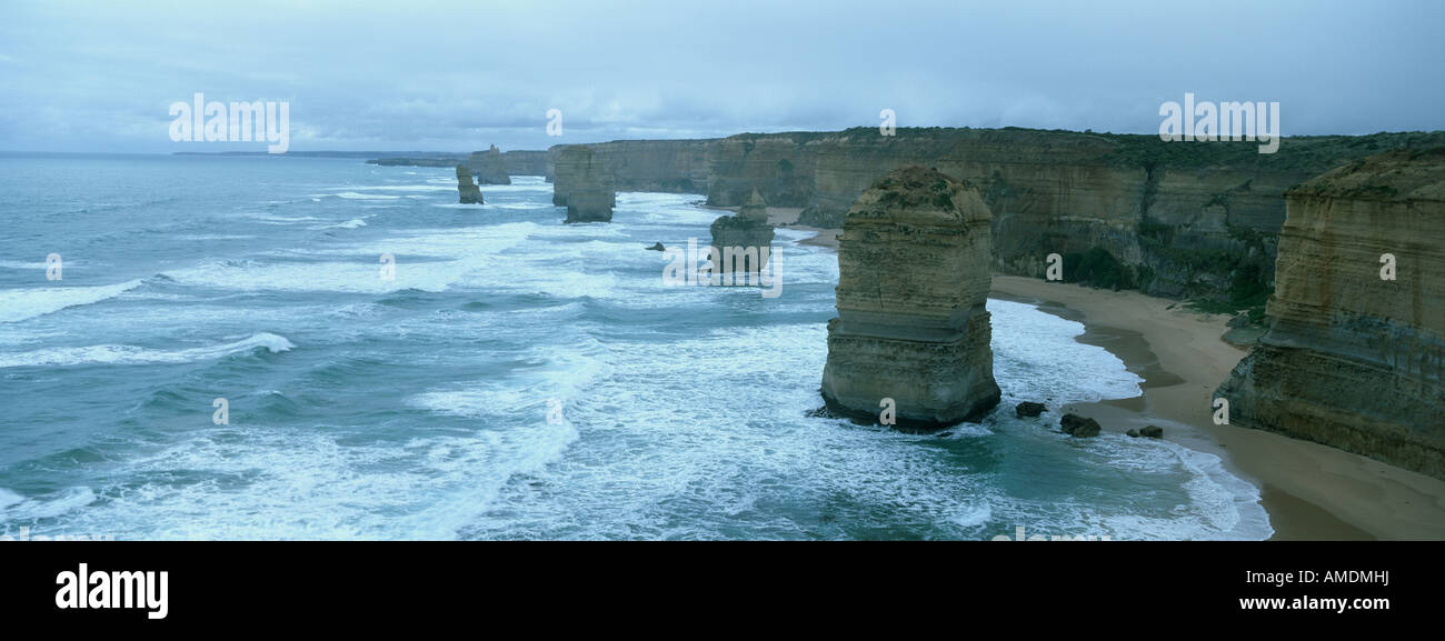 Twelf hi-res stock photography and images - Alamy
