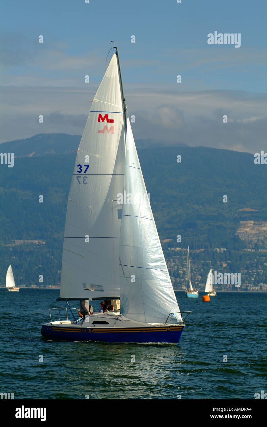 Sailing boat yacht under full sail Vancouver Stock Photo - Alamy
