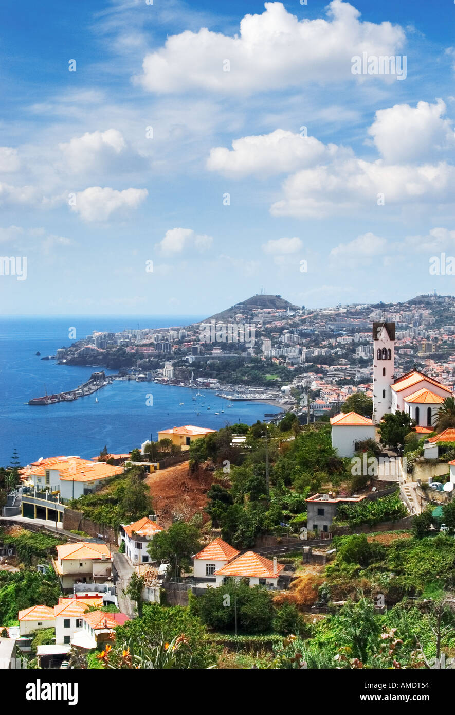 Bay of the city of funchal madeira funchal hi-res stock photography and ...