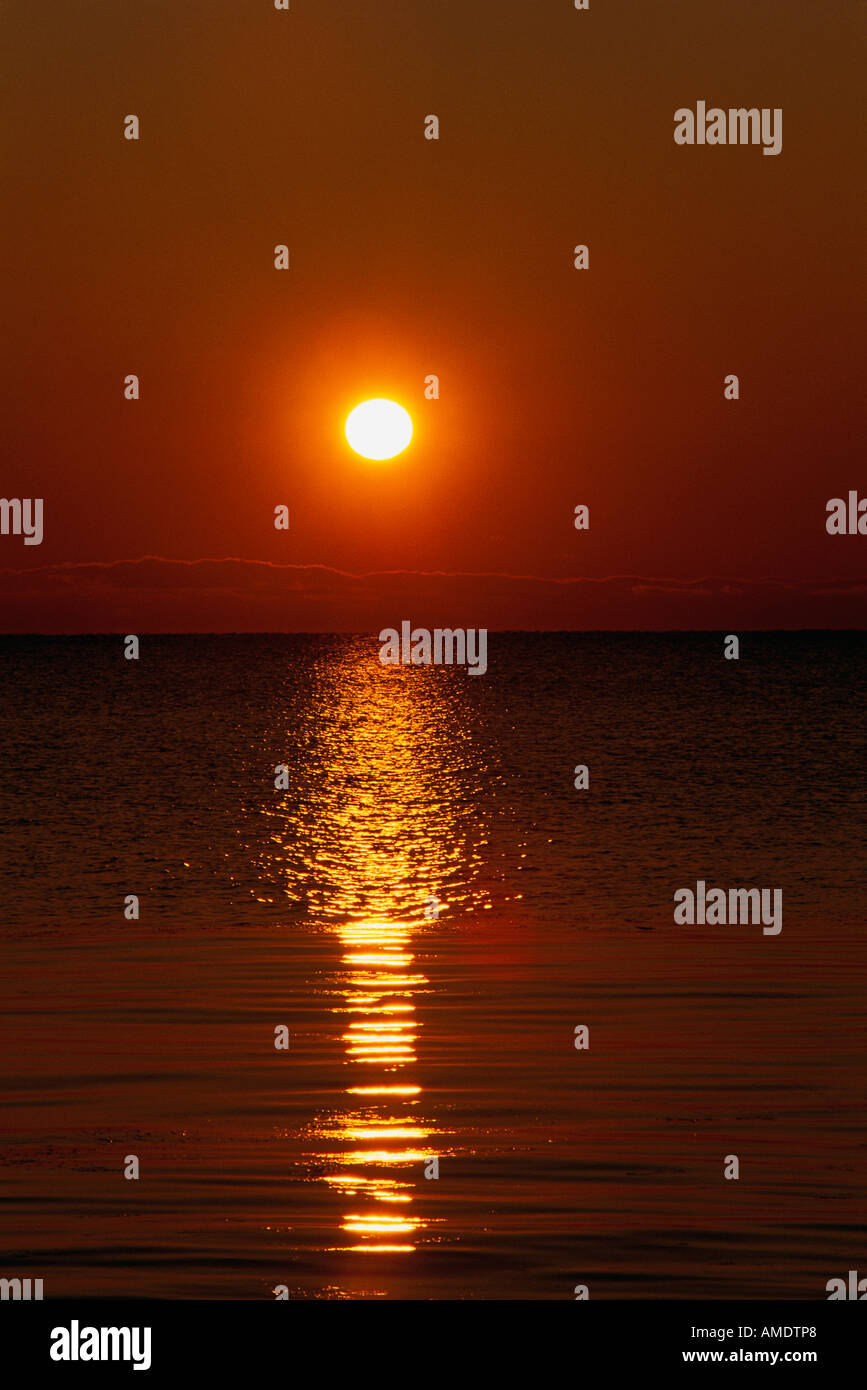 Sun over Lake Ontario Ontario, Canada Stock Photo - Alamy