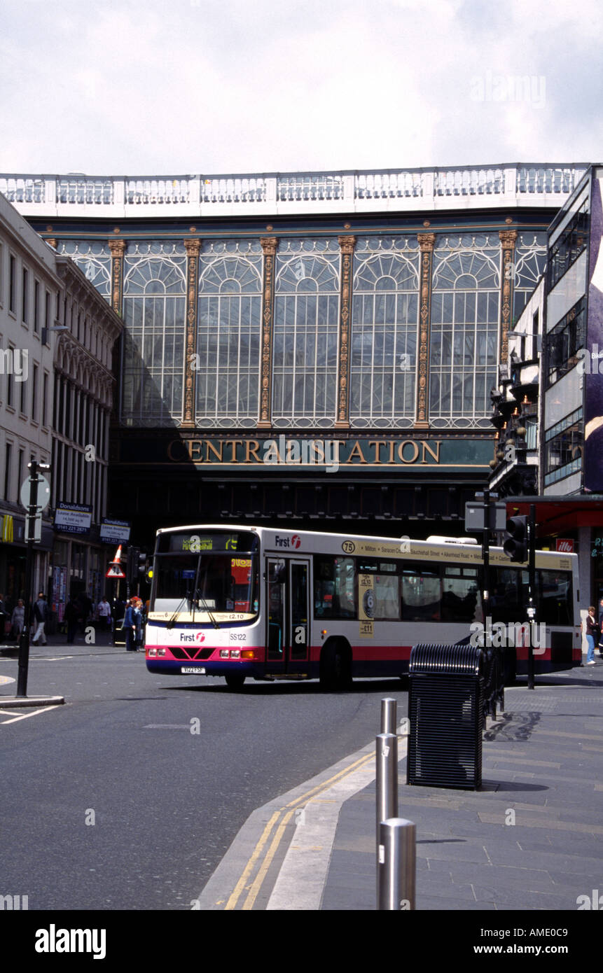 First bus buses glasgow hi-res stock photography and images - Alamy