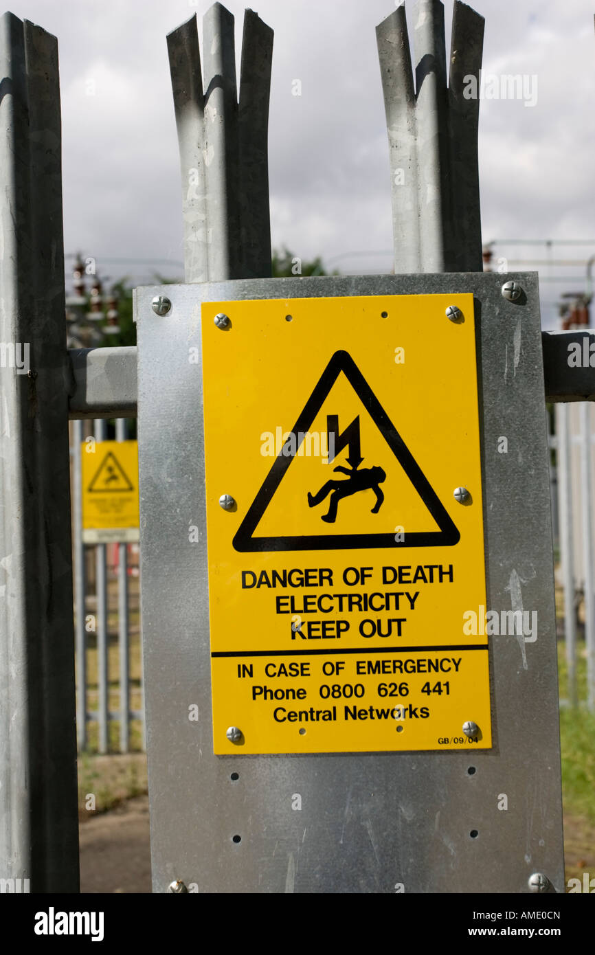 Danger of death keep out yellow sign electricity sub station Tewkesbury ...