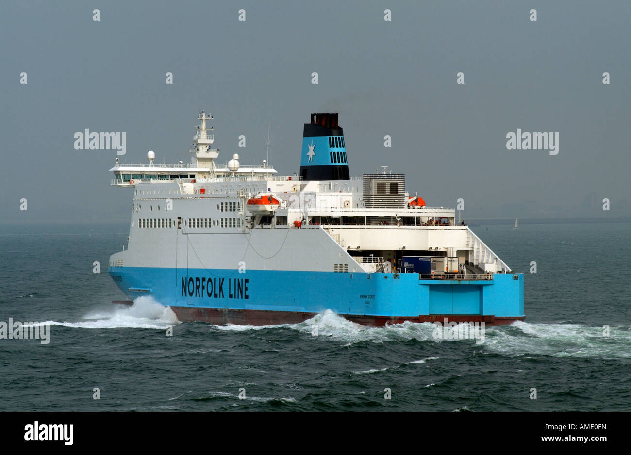 Norfolk Line Cross Channel Ferry Maersk Dover Underway English Channel ...