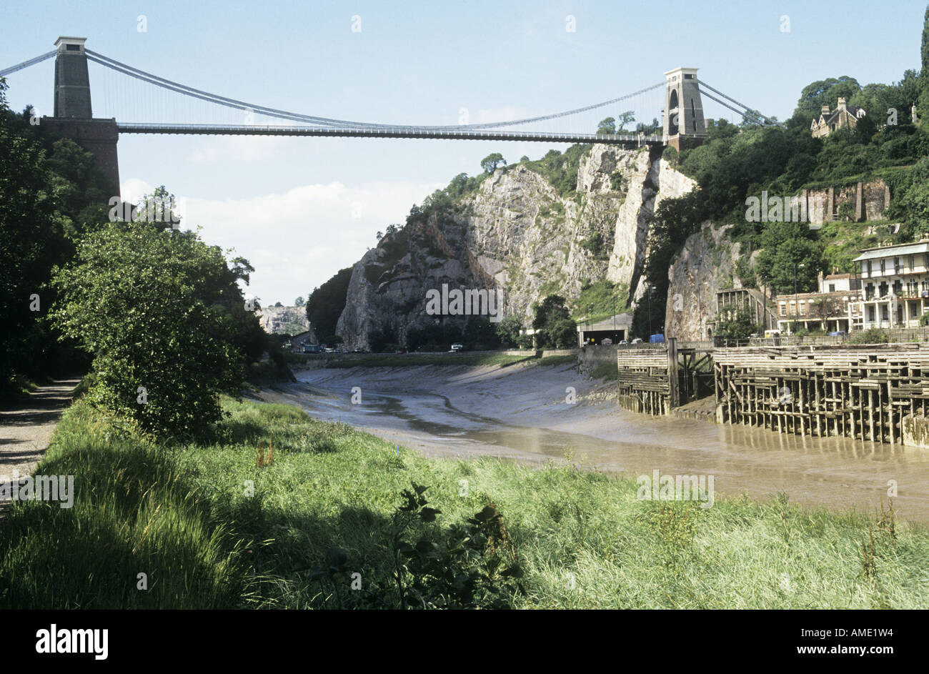 Clifton Suspension Bridge spans the Avon Gorge over the Avon River ...