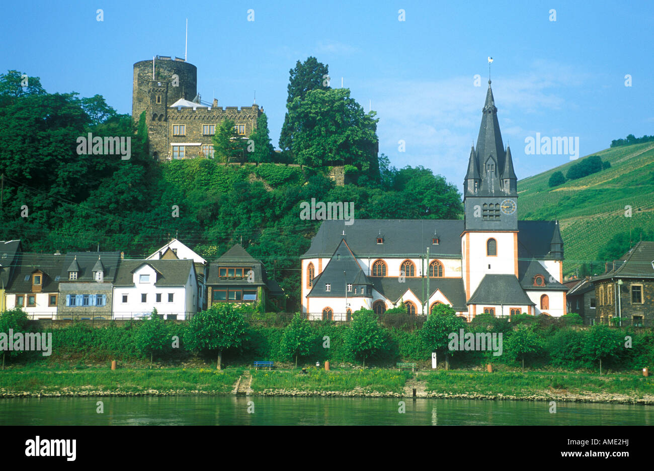 castle and church of Niederheimbach in the River Rhine Valley in ...