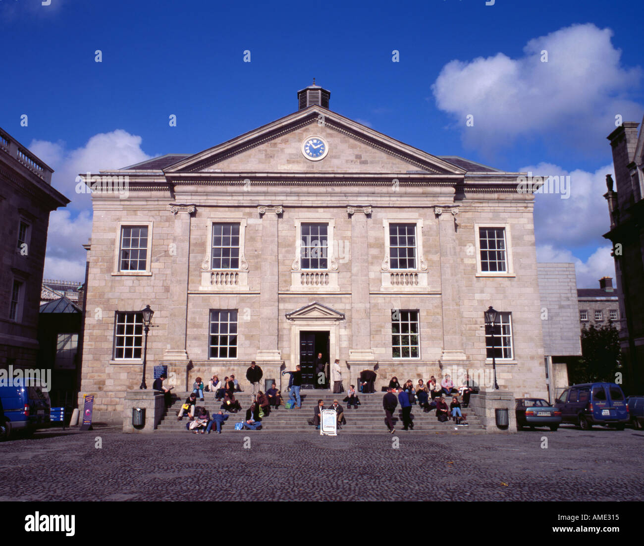 The Dining Hall seen over Parliament Square, Trinity College, Dublin ...