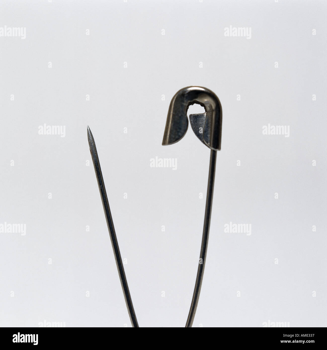 Safety pin silhouette hi-res stock photography and images - Alamy