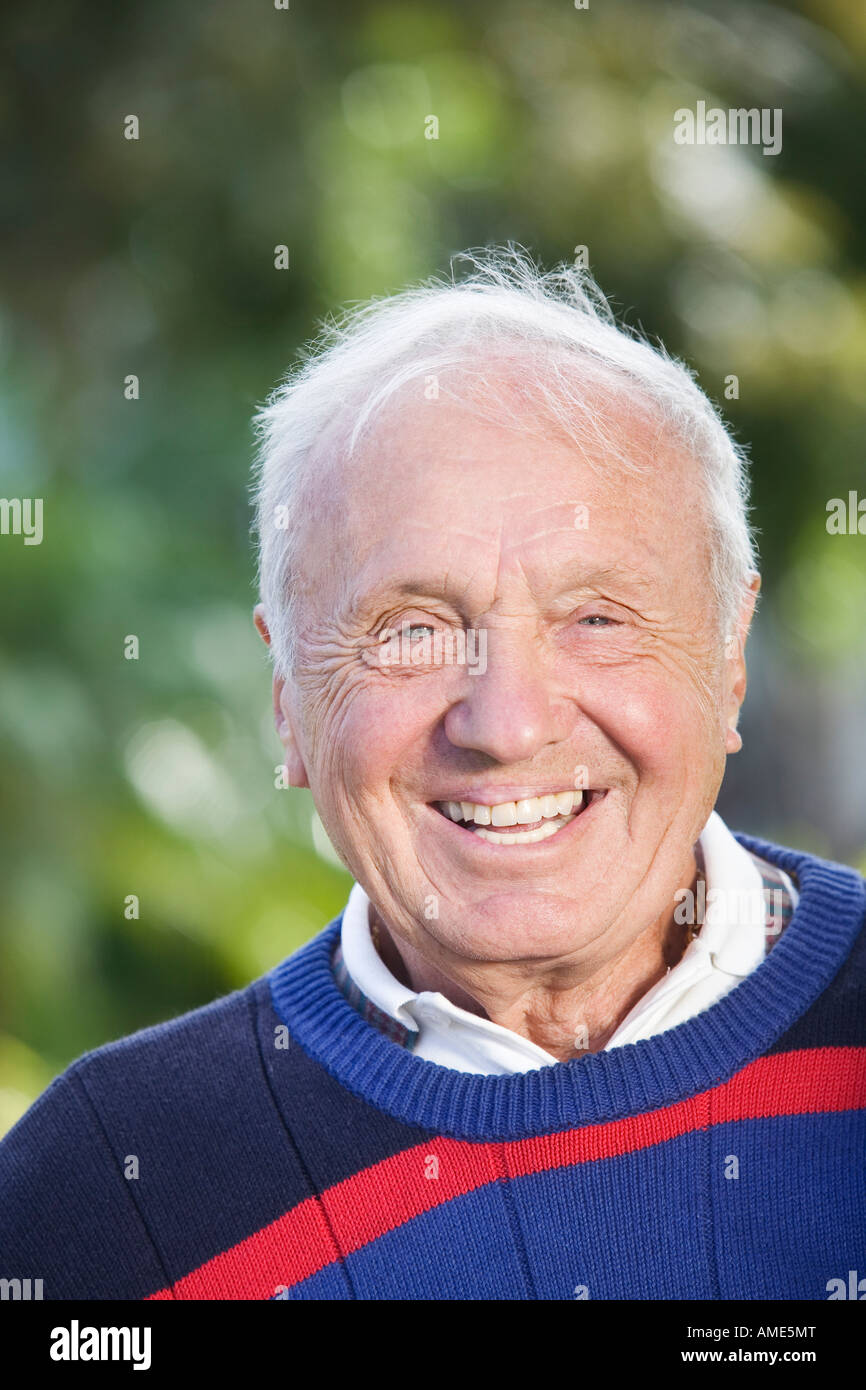 Portrait of a senior man Stock Photo - Alamy