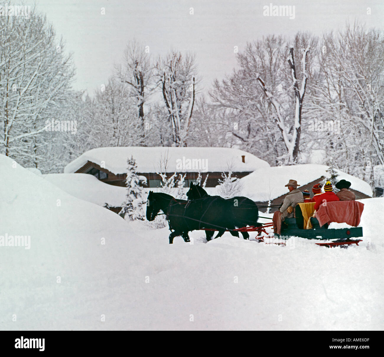 Family cold blankets hi-res stock photography and images - Alamy