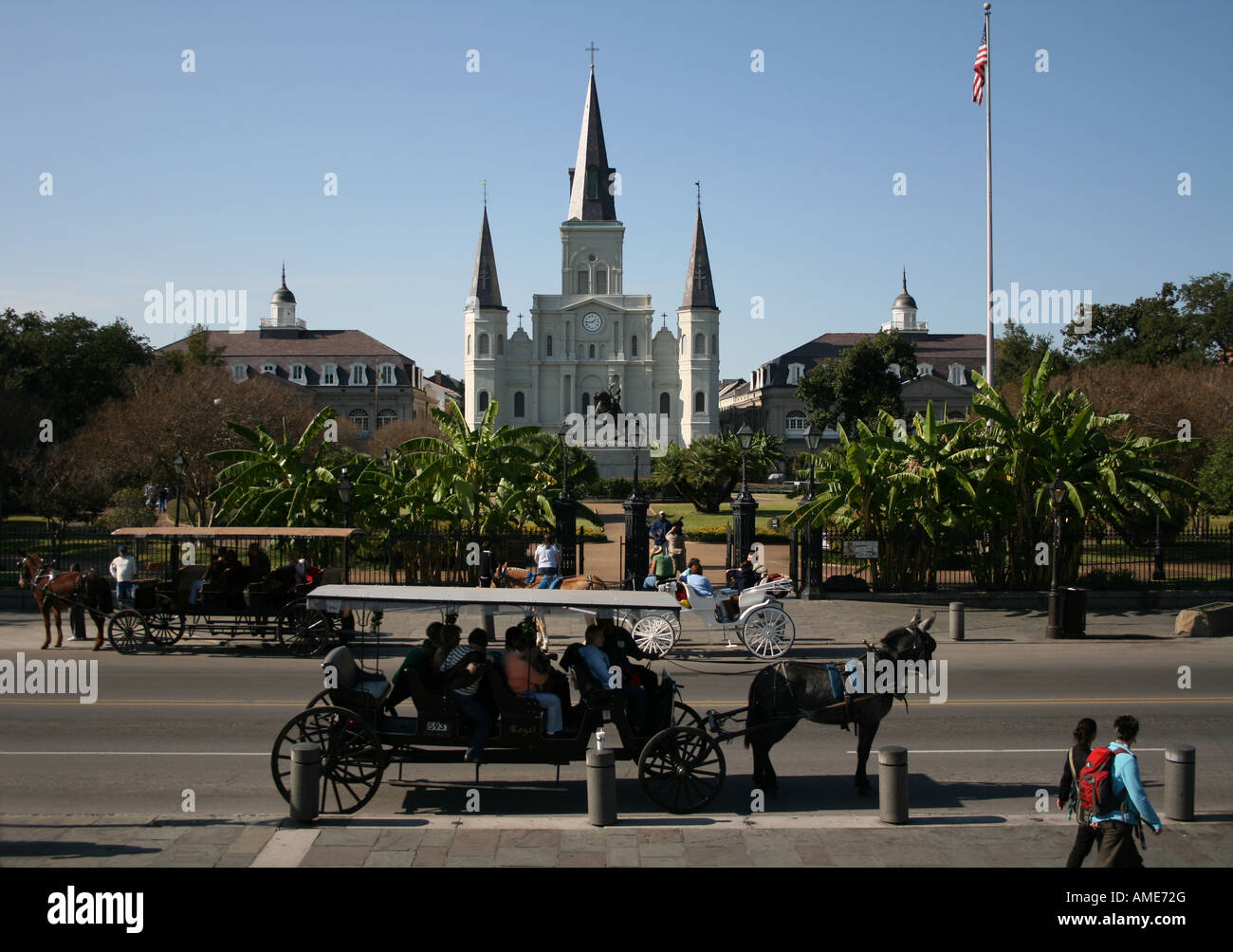 horse drawn carriages and St Louis Cathedral Jackson Square French ...