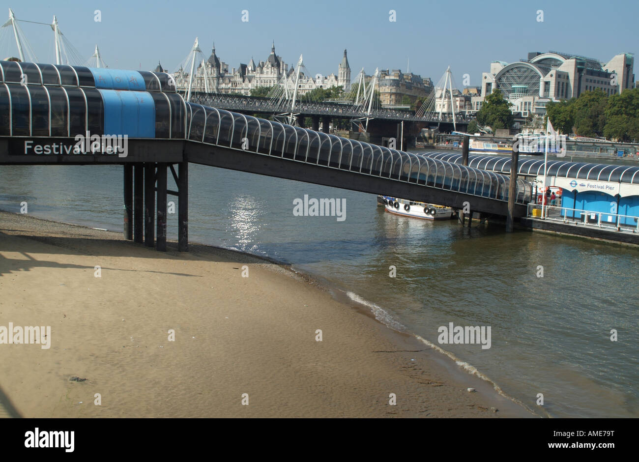 Thames at low tide hi-res stock photography and images - Alamy