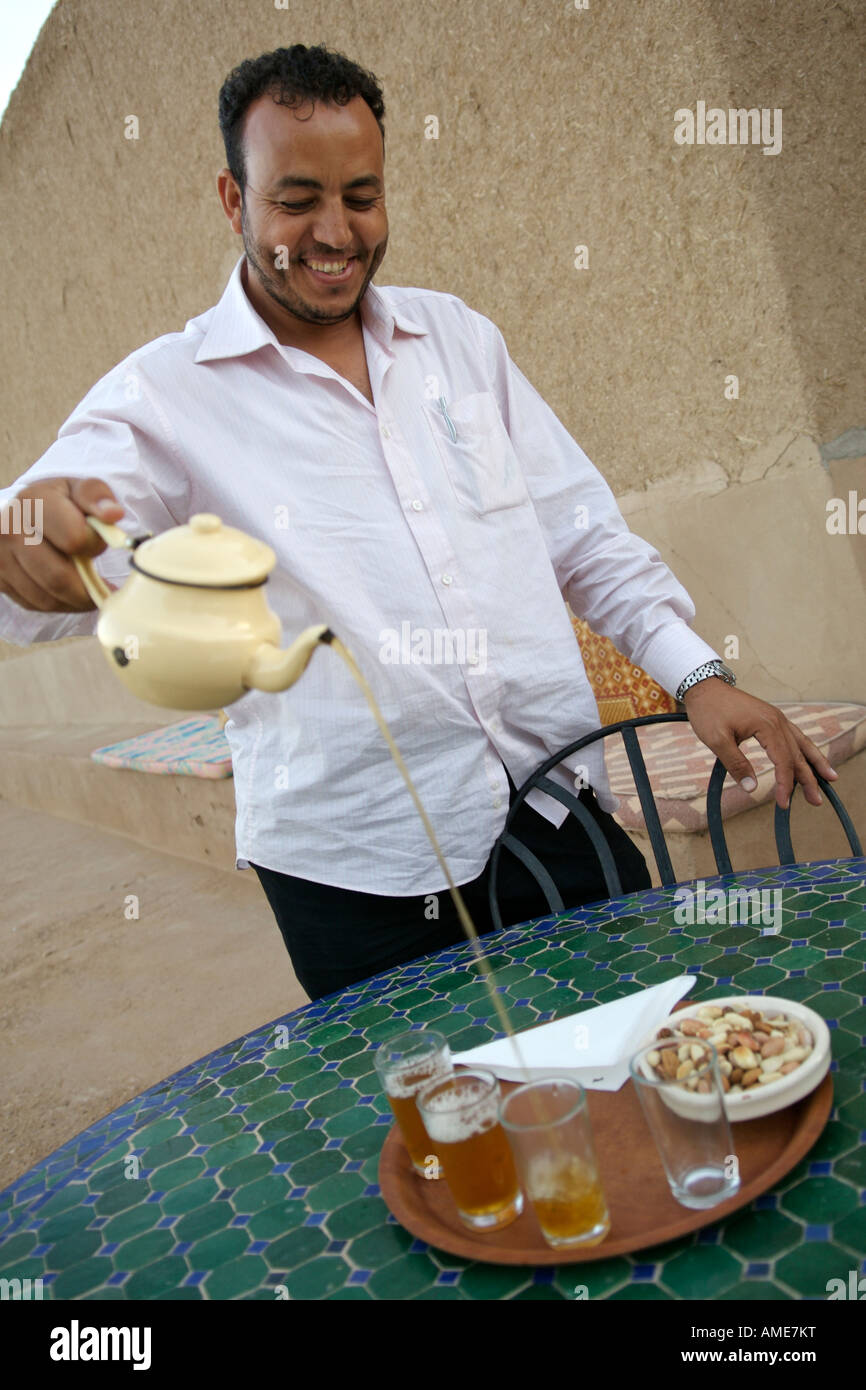 Moroccan traditional tea hi-res stock photography and images - Alamy
