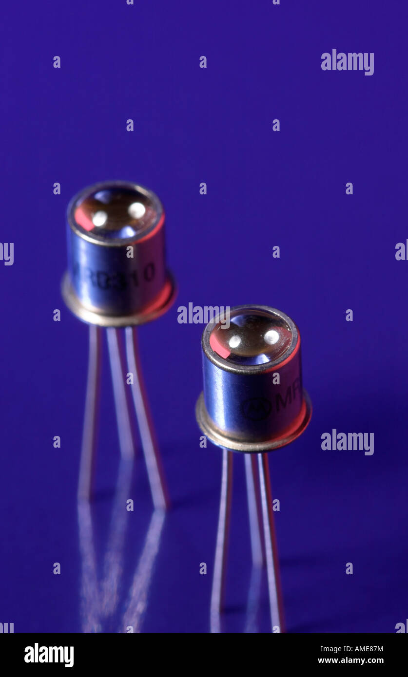 Clear Phototransistor 5912