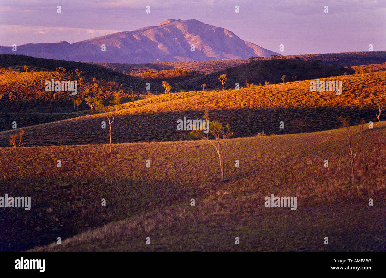 Mt Sonder High Resolution Stock Photography and Images - Alamy