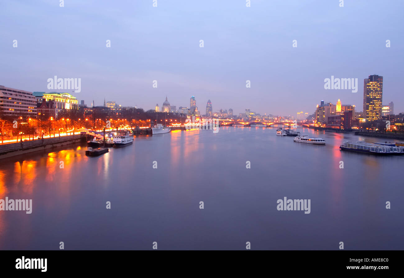 East london england in view hi-res stock photography and images - Alamy