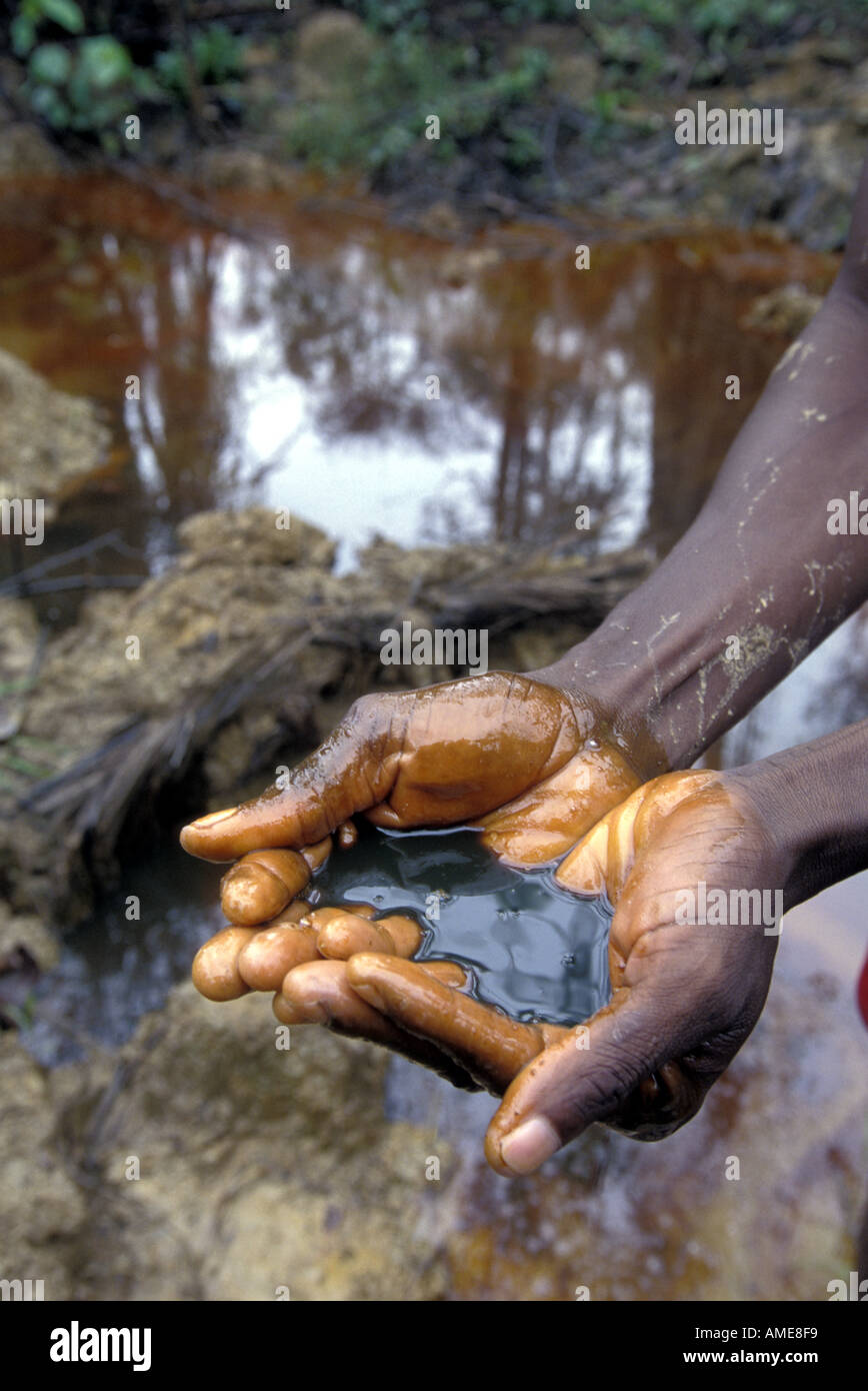 Shell Oil Spill , Niger delta ,Nigeria Stock Photo - Alamy