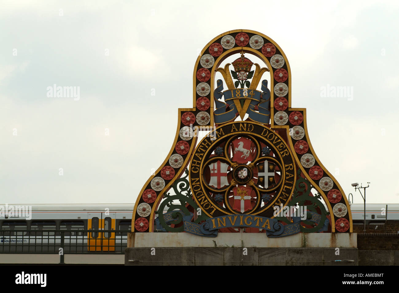 London chatham dover railway company logo hi-res stock photography and ...