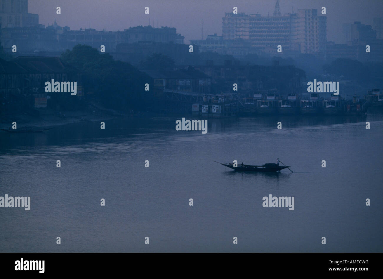 Hugli river viewed from the Haora bridge in Calcutta, India Stock Photo ...