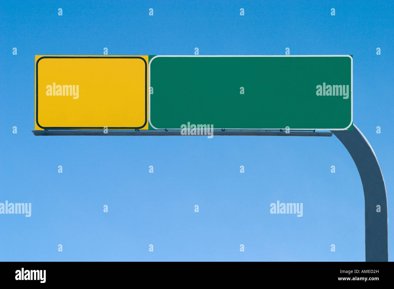Blank freeway sign ready for your custom text Stock Photo - Alamy
