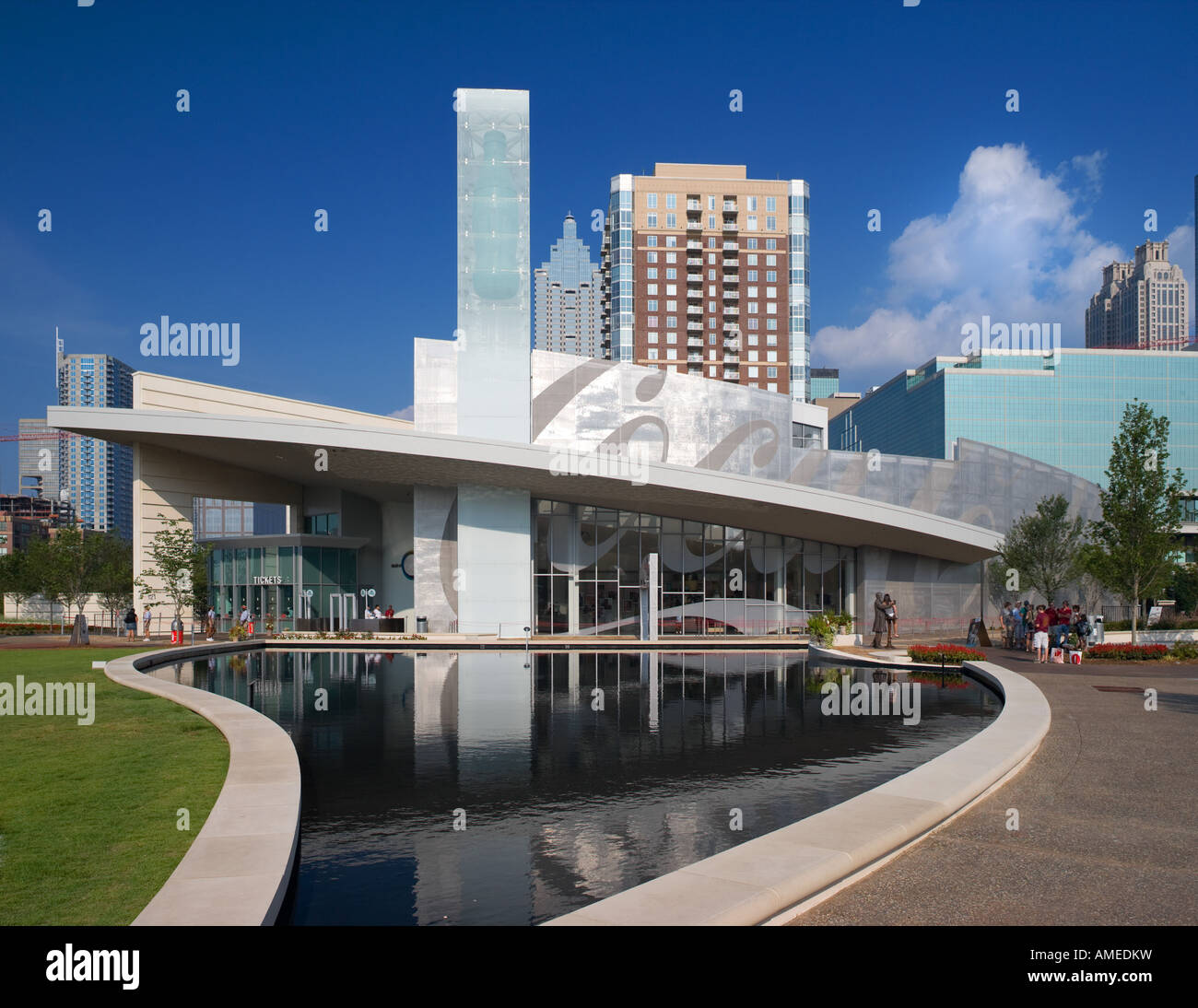 World of coca cola atlanta exterior hi-res stock photography and images ...