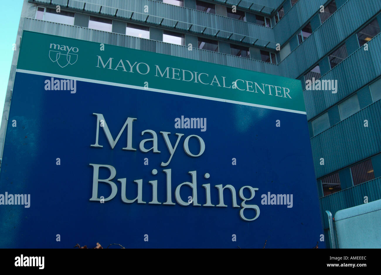 Mayo hospital building hi-res stock photography and images - Alamy