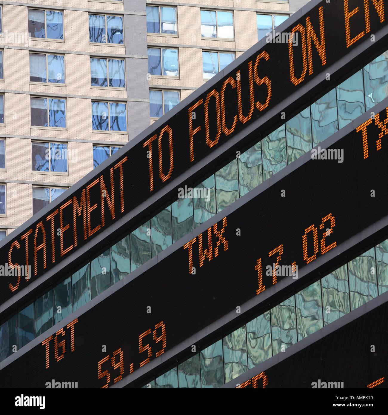 News ticker hi-res stock photography and images - Alamy