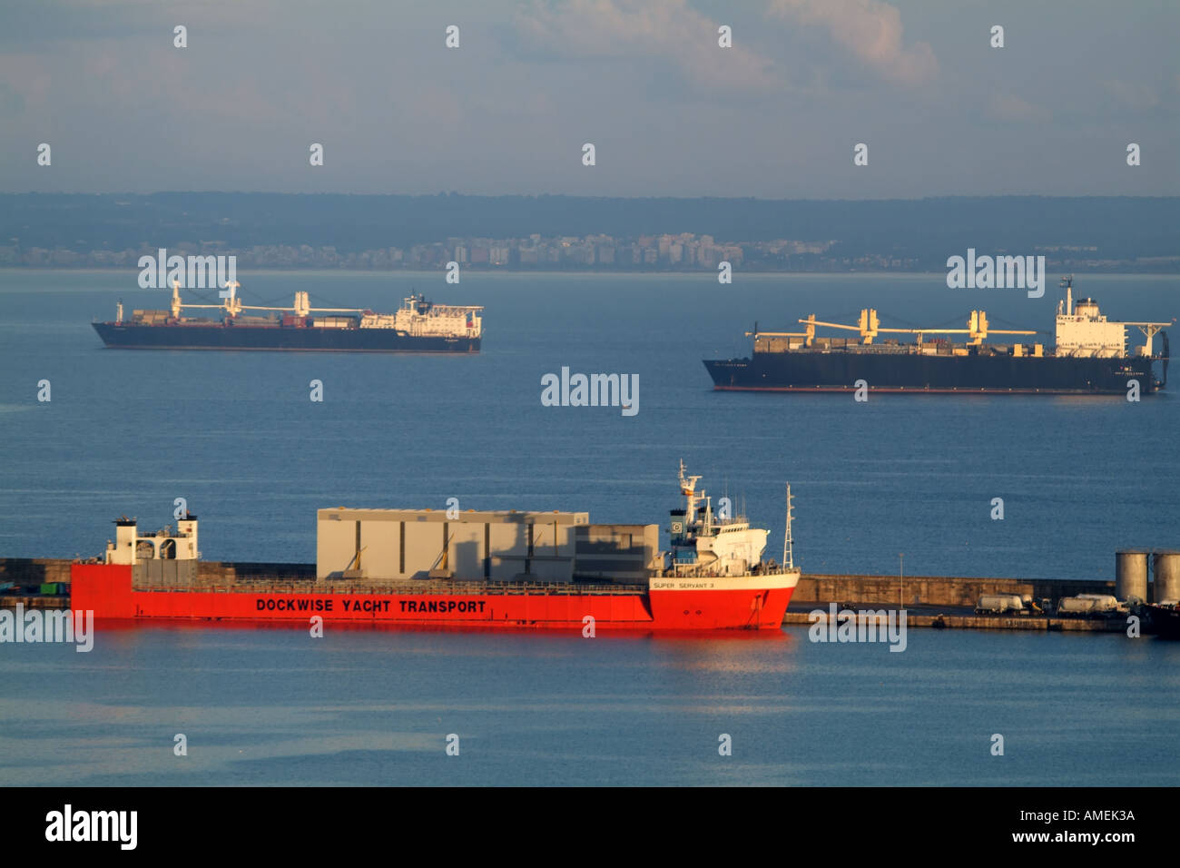 Super Servant 3 Dockwise Yacht Transport ship in port Palma Mallorca ...