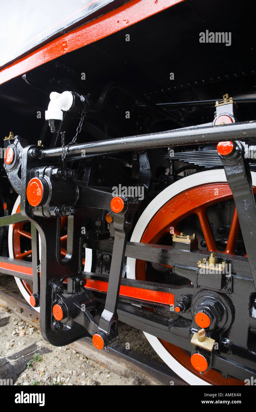 Loco drive train detail hi-res stock photography and images - Alamy