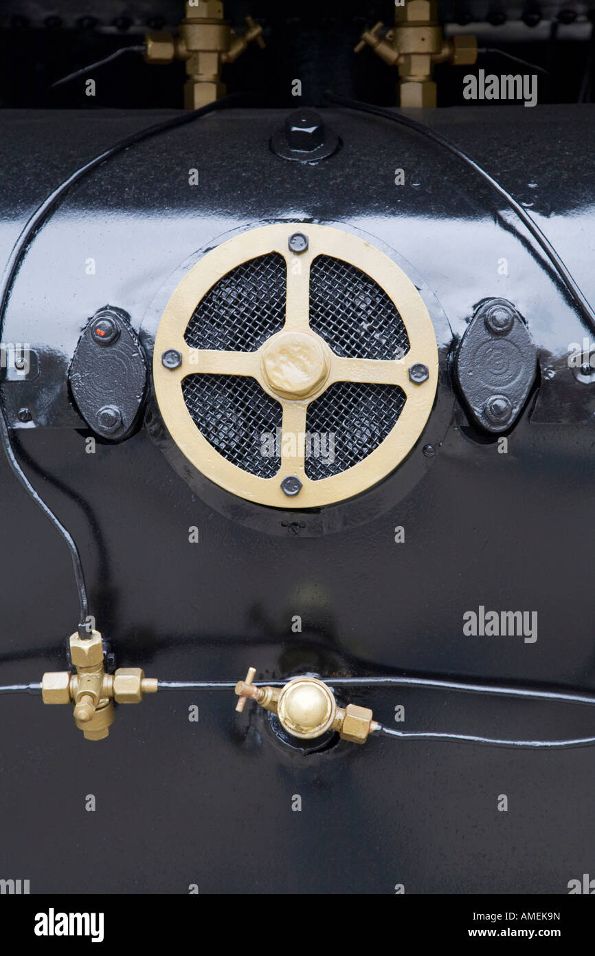 Loco drive train detail hi-res stock photography and images - Alamy